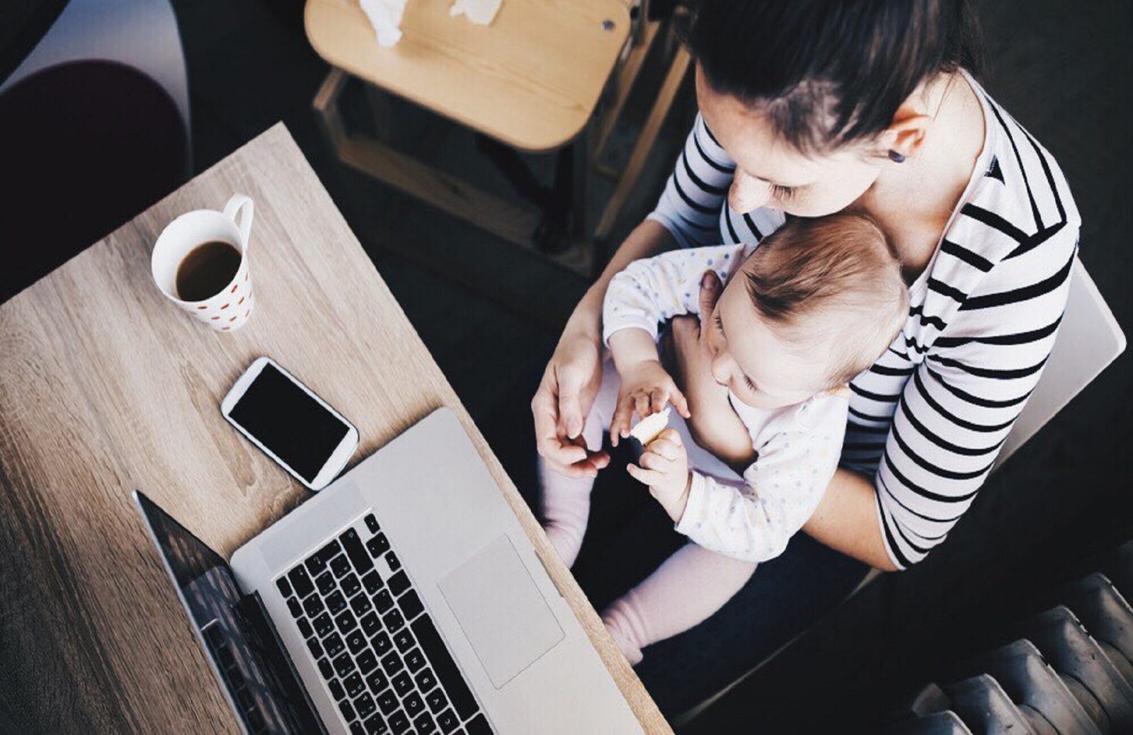 How To Create A 30-Second Elevator Pitch (With Examples!) | HER Magazine