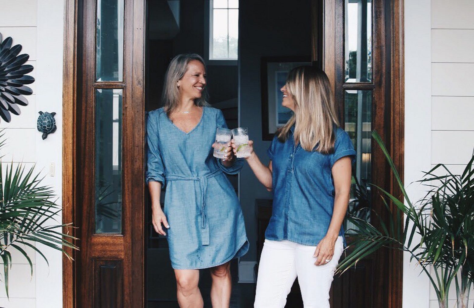 How To Create A 30-Second Elevator Pitch (With Examples!) | HER Magazine